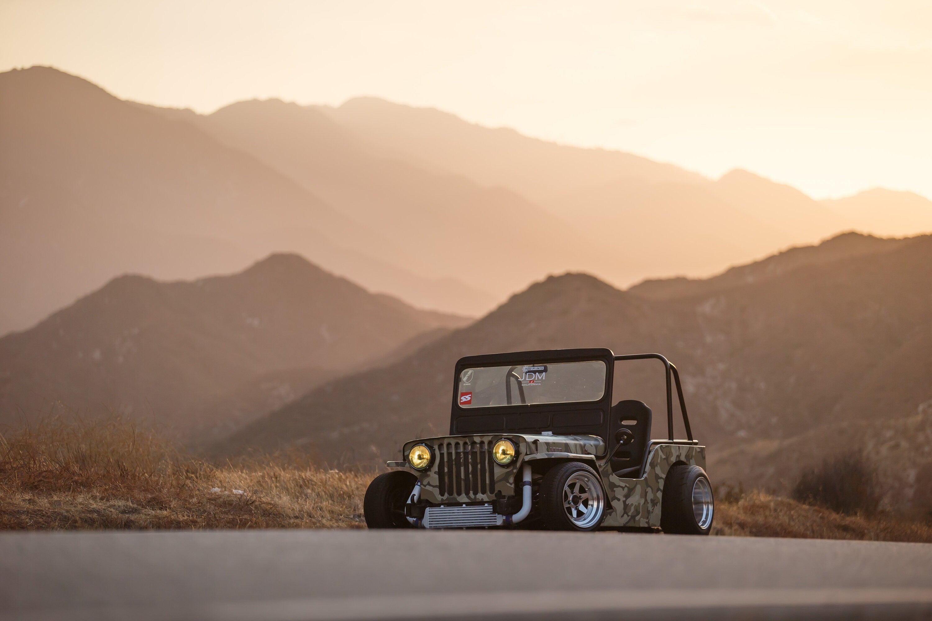 Jeep – Cameras and Car Culture / Larry Chen