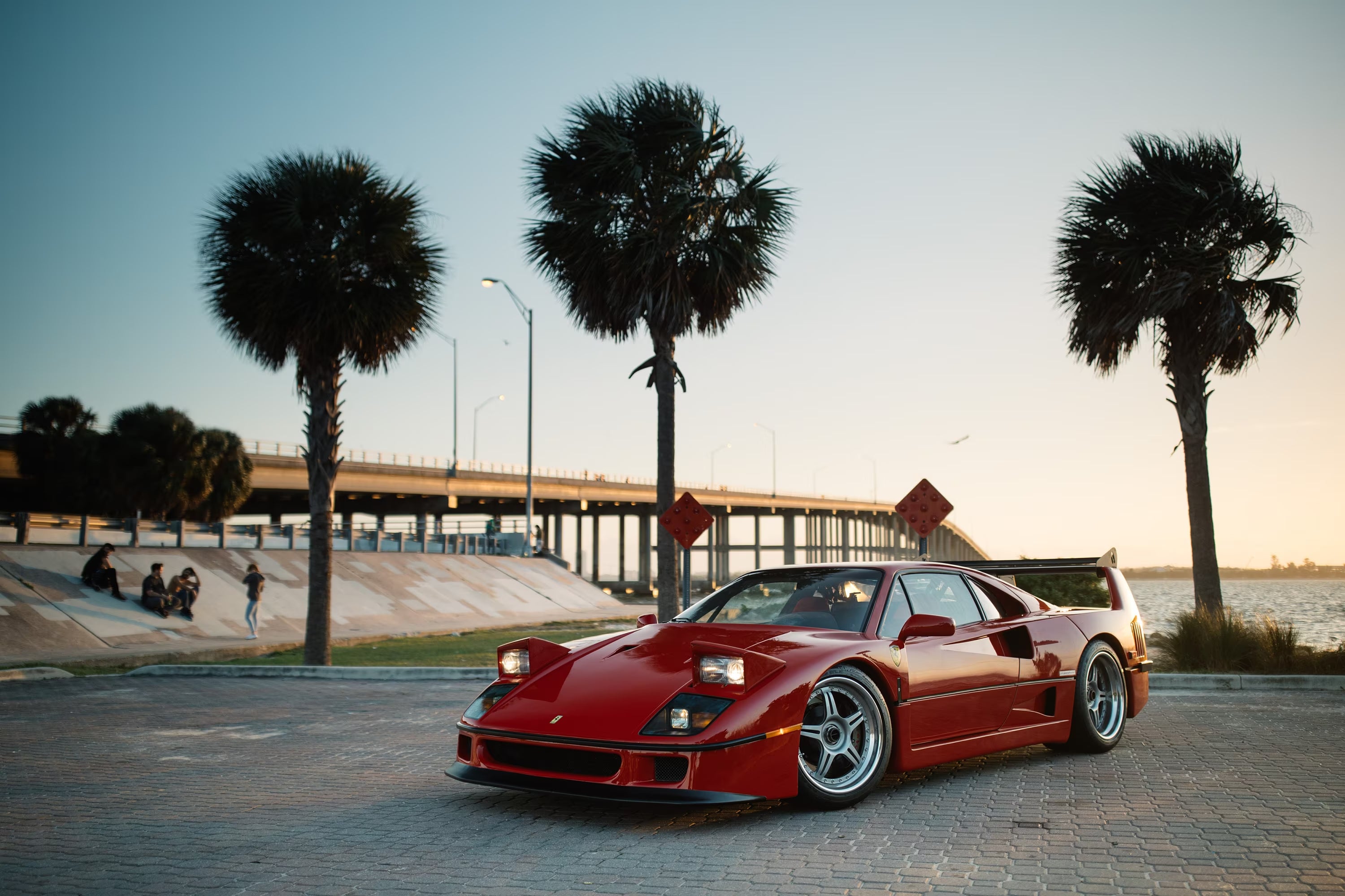 Ferrari F40 Miami Headlights – Cameras and Car Culture / Larry Chen